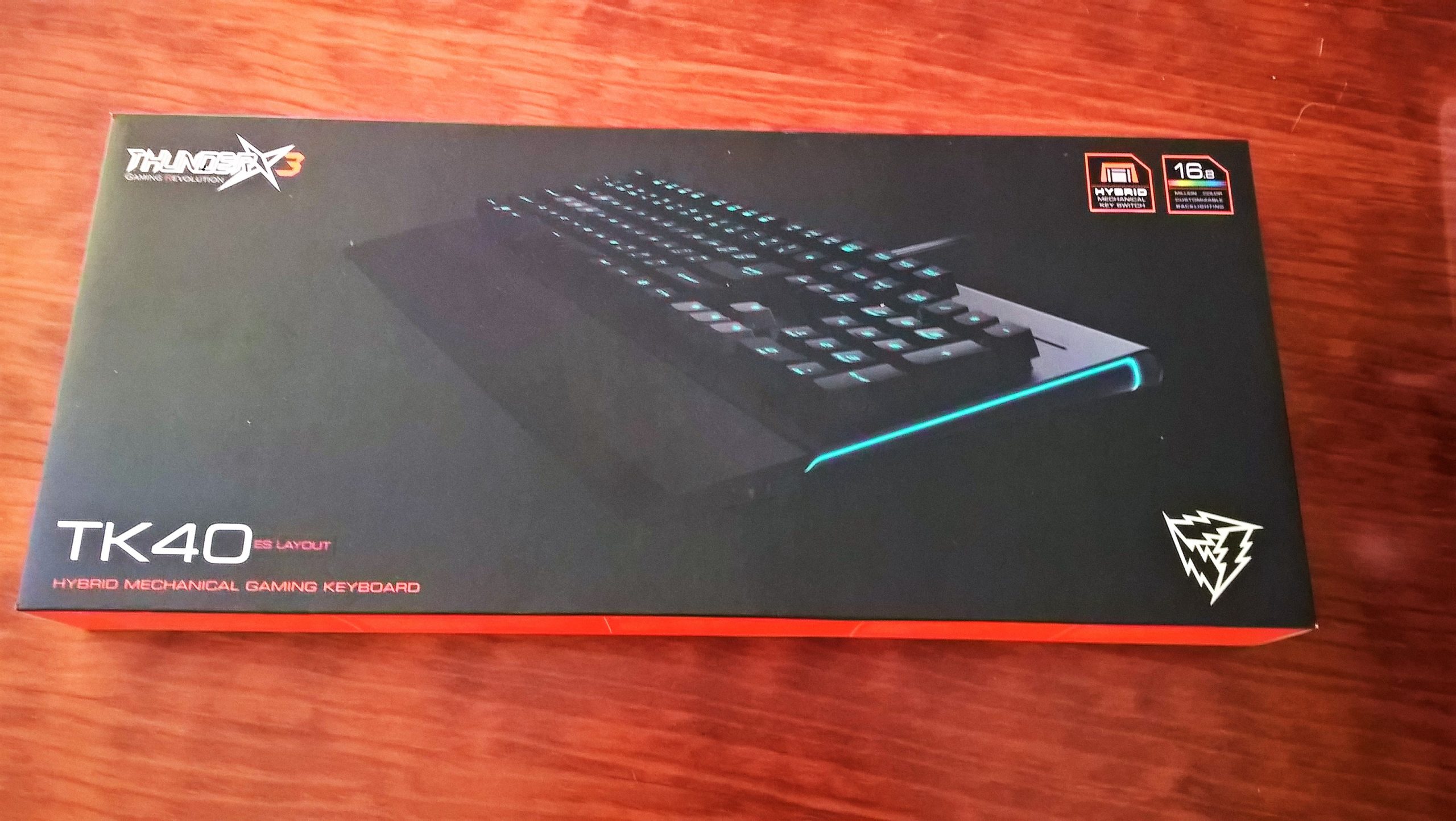ThunderX3 TK40, probamos este teclado mecánico híbrido