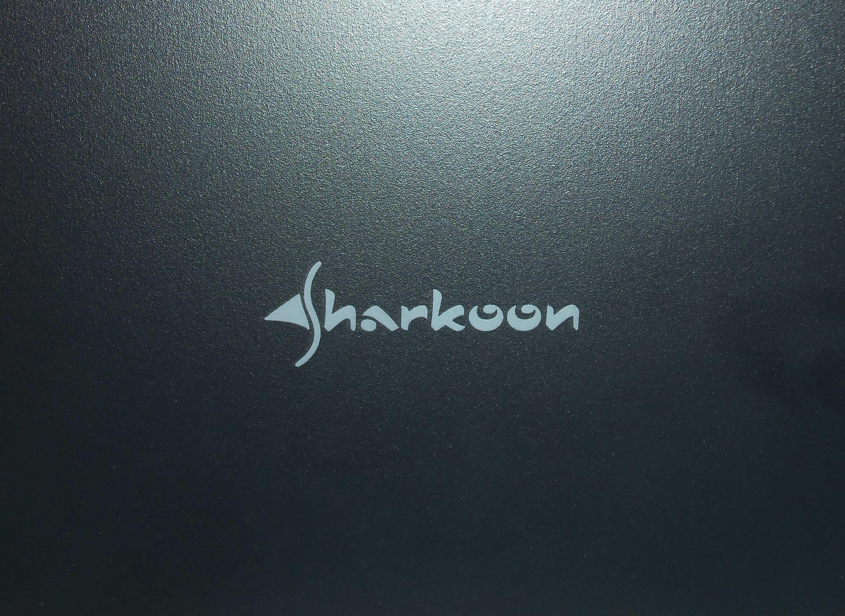 Sharkoon M25-W, probamos a fondo esta caja para PC