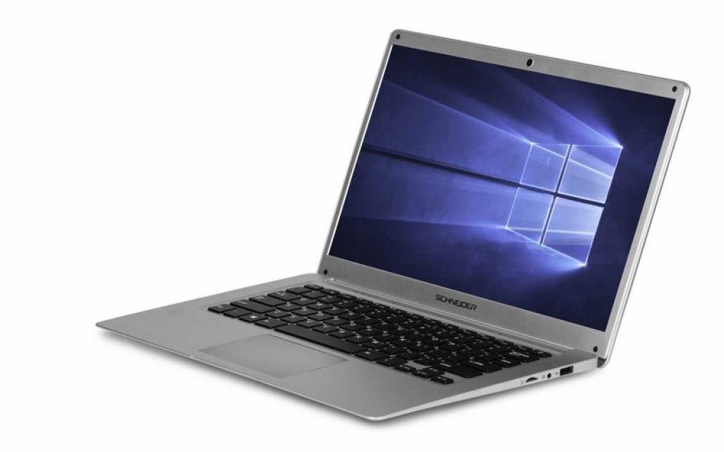 Schneider SCL141CTP, un pequeño ordenador de andar por casa