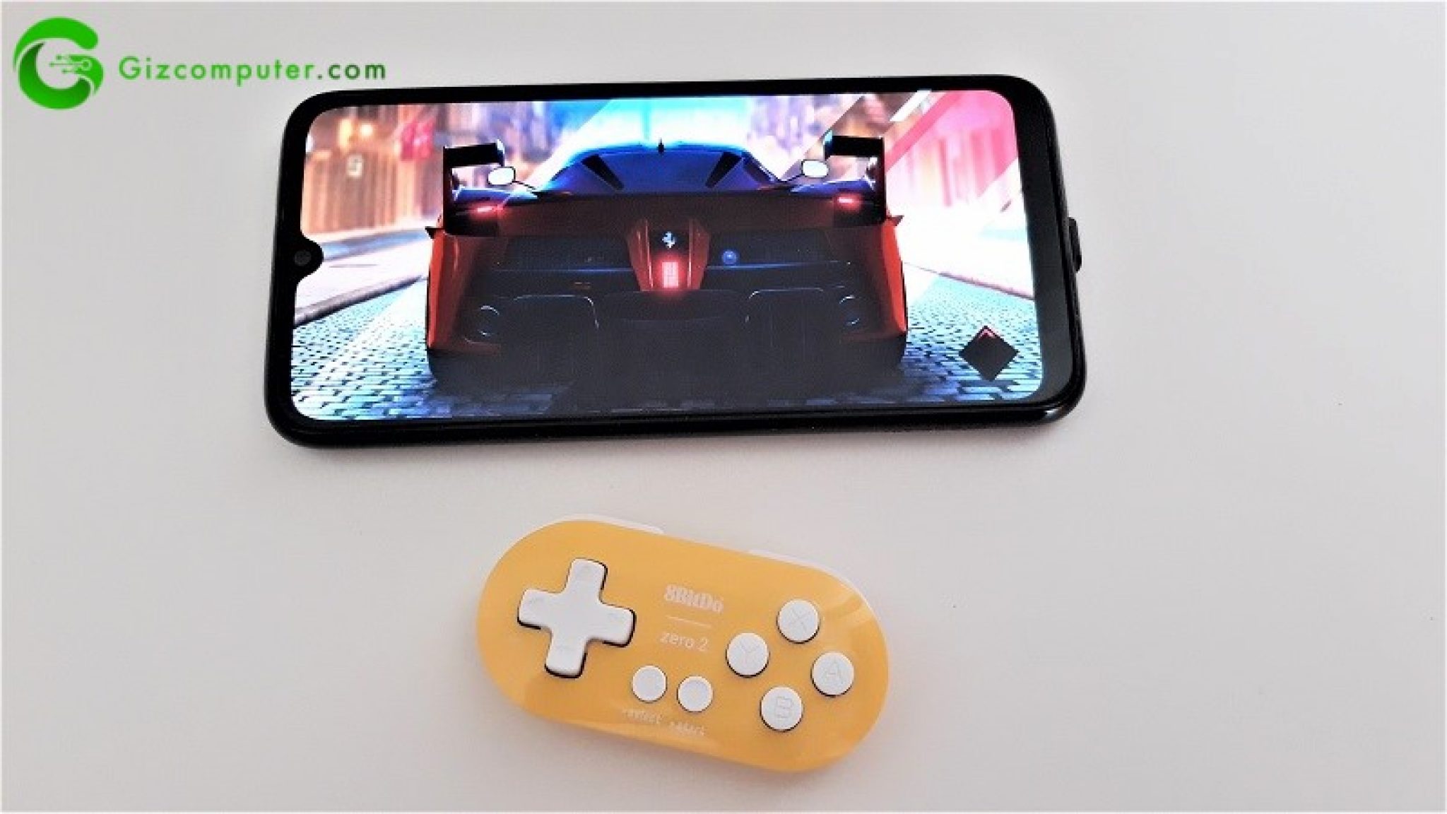 8Bitdo Zero 2 Mini, probamos el pequeñísimo mando BT multiplataforma