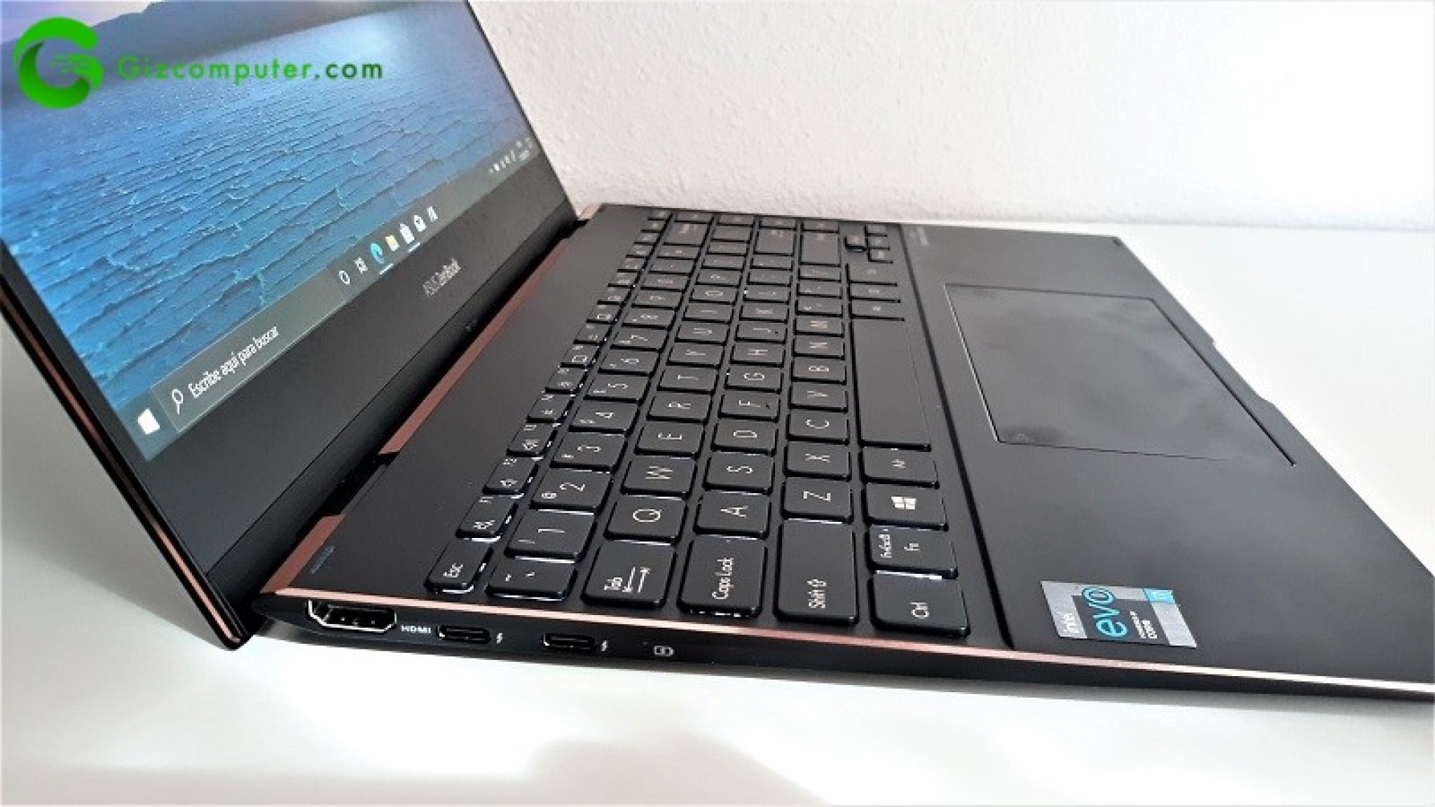 Asus UX371, probamos este sofisticado convertible ZenBook Flip S