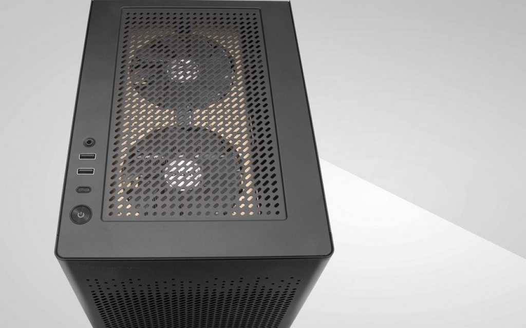 SilverStone SUGO 16, nueva minicaja construida completamente en acero