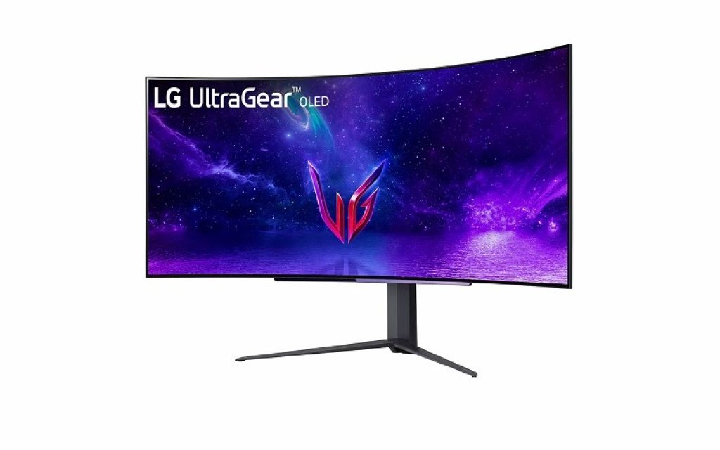 LG UltraGear 45GR95QE-B, gran panel gaming curvo OLED