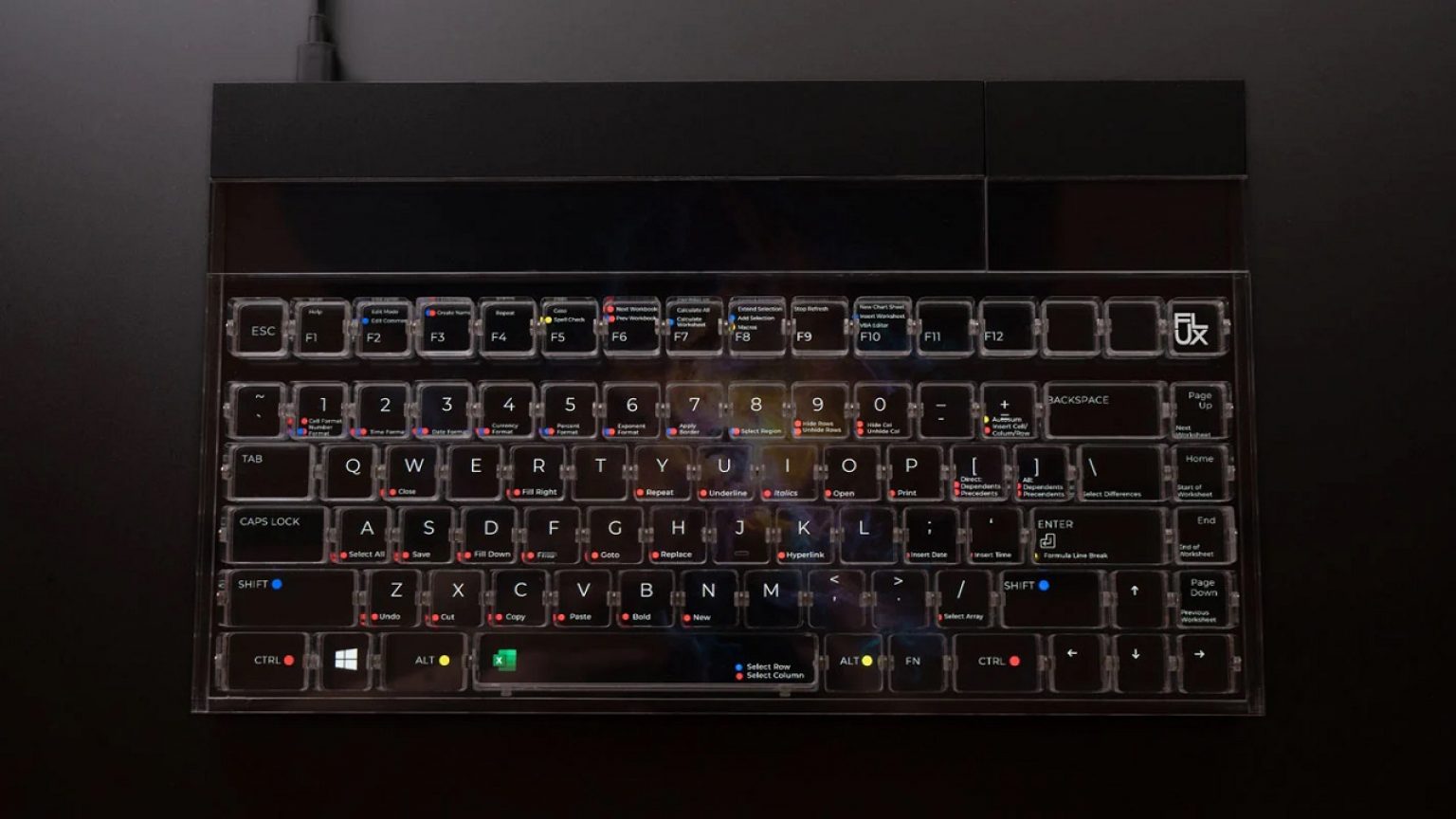 Flux Keyboard, teclado transparente con pantalla integrada