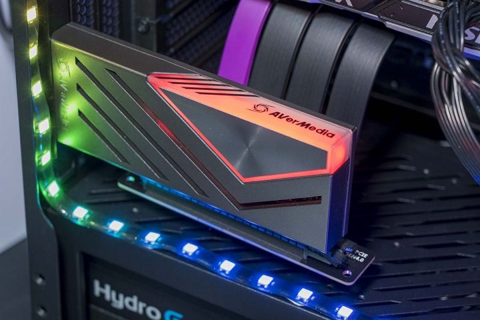 Live Gamer 4K 2.1 (GC575), capturadora HDMI 2.1 de AVerMedia