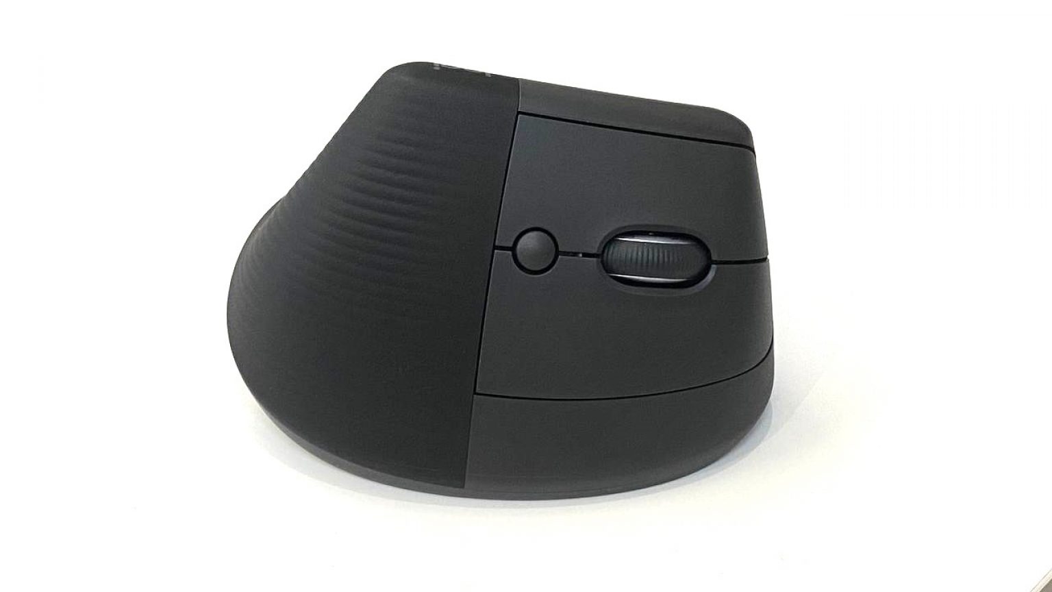Logi Lift: todo lo que nos ofrece este ratón ergonómico